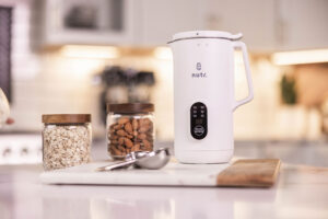 Review: The Nutr Machine and How to Make Plant Milk - Plant-Based Cooking